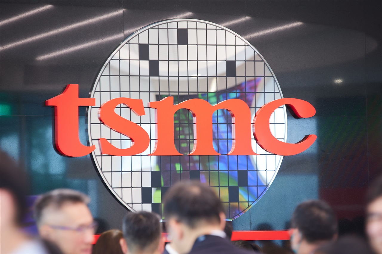 TSMC bets on silicon photonics to enable more powerful ChatGPT ...